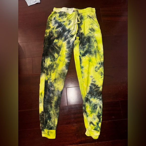 Rainbow | Pants & Jumpsuits | Rainbow Tiedye Joggers Yellow And Black ...